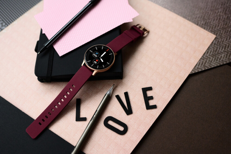 What is a smartwatch and what does it do – CANYON Blog