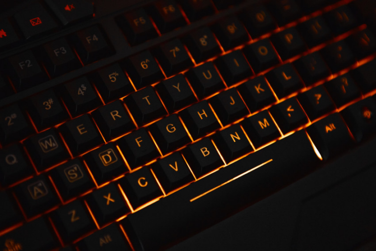 QWERTY Keyboard History – CANYON Blog